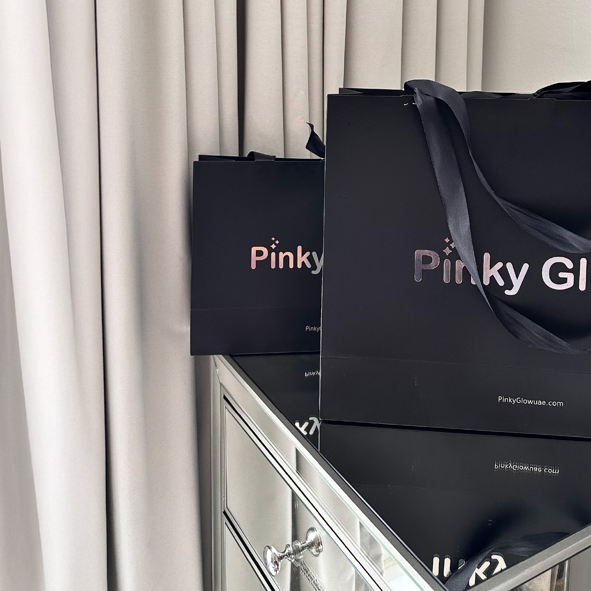أفضل الهدايا الفاخرة من Pinky Glow للمناسبات الخاصة – PinkyGlow